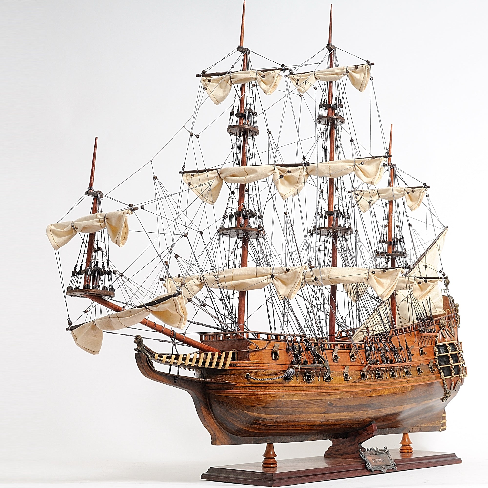 Royal Navy HMS Fairfax Sailing Model Ship | SHOPTELI