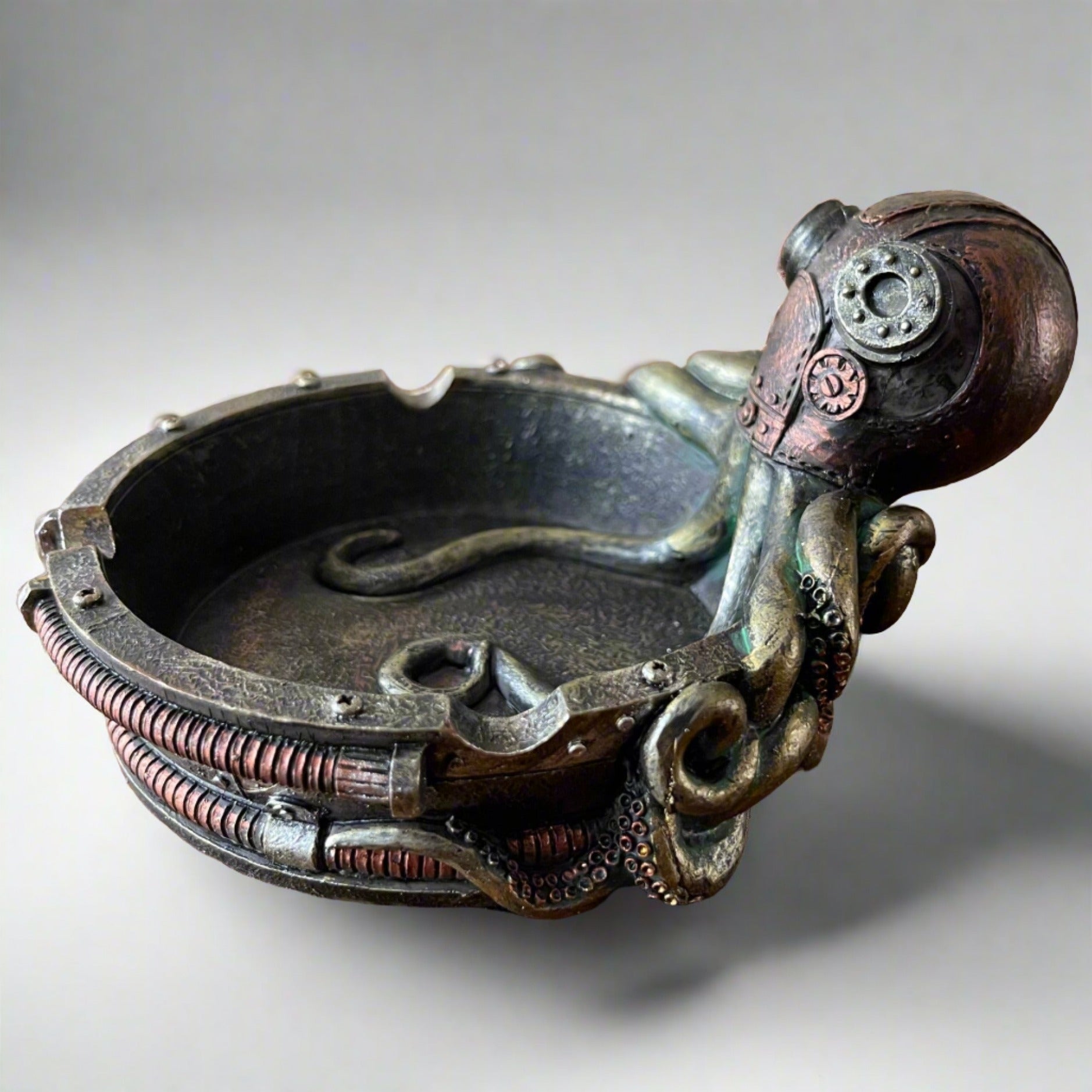 Decorative Handmade Steampunk Octopus Ash Tray | SHOPTELI