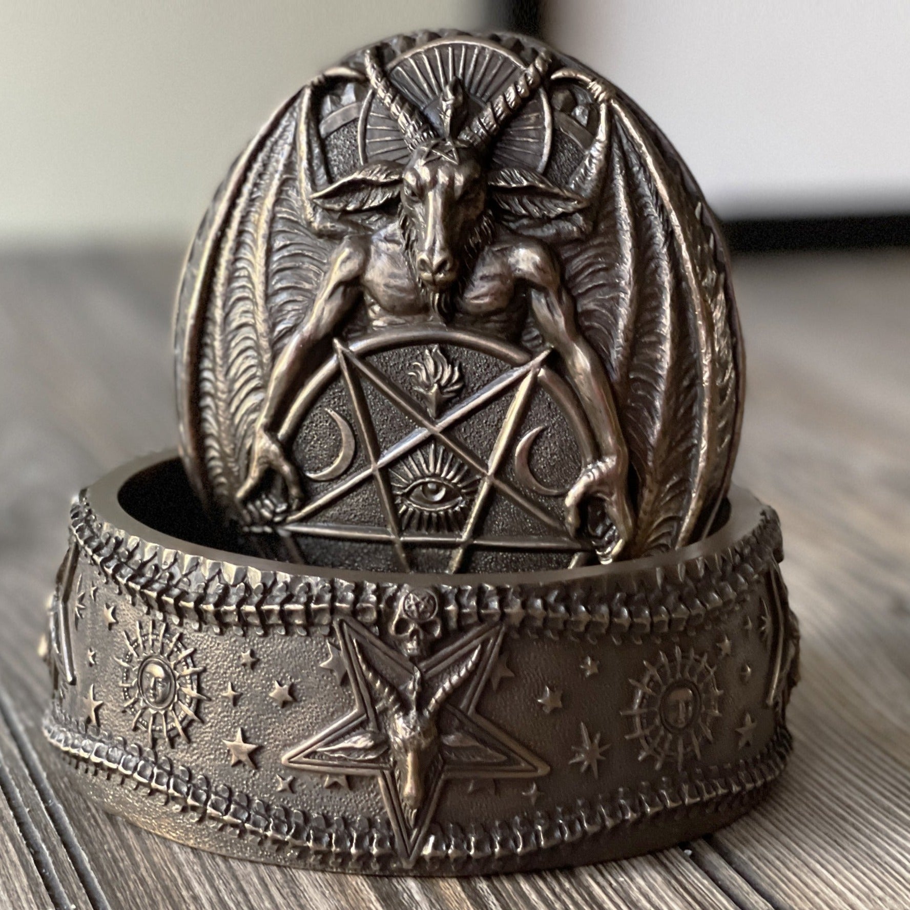 Handmade Wiccan Pentagram Baphomet Trinket Box | SHOPTELI